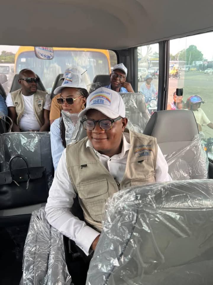 RDC : Kinshasa se dote de 480 nouveaux bus « Esprit de vie » pour ...